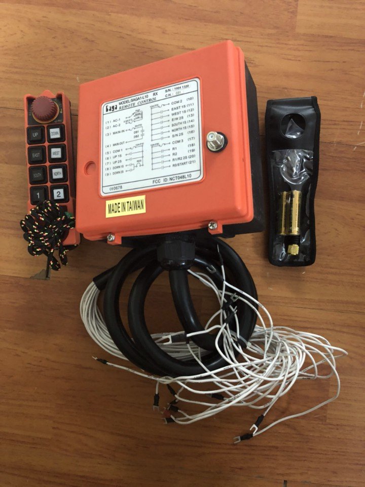 Tay điều khiển cầu trục từ xa SAGA1-L10